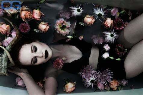 Madelaine Petsch Nude Pictures Onlyfans Leaks Playboy Photos Sex Scene Uncensored