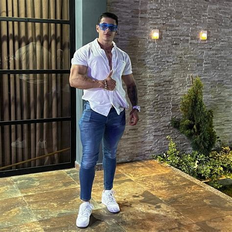 dominic joness cam model free live sex show and chat stripchat