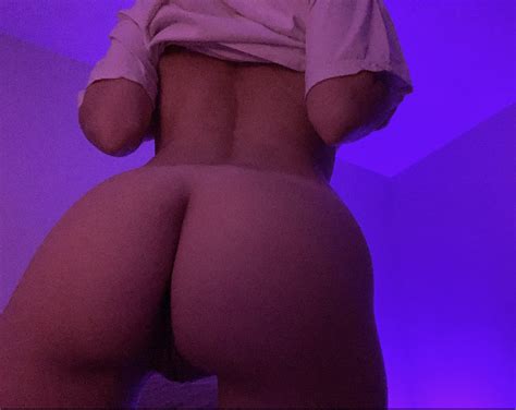 Big Tits With Big Ass 95a3be69 Da3f 4872 A817 8c91f82198cc Porn Pic