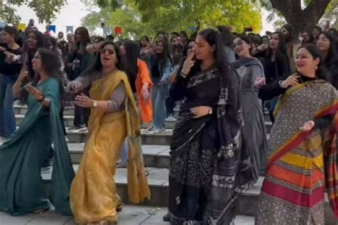 Viral Dance Video DU Professors Join Students To Dance On Jhoome Jo