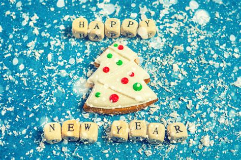 신년 이나 크리스마스 카드 비문 행복 한 새 해와 눈과 장식의 배경에서 해피 홀리데이 0명에 대한 스톡 사진 및 기타 이미지