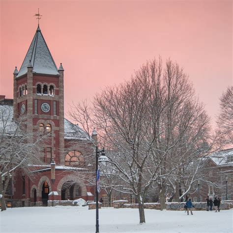 The Best East Coast Colleges For Skiers