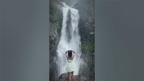 ဆင်ရွာရေတံခွန်ကကောင်မလေး Youtube