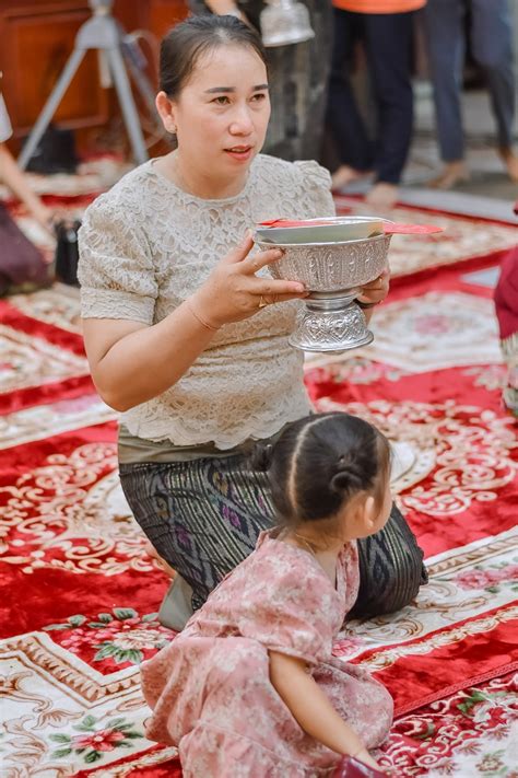 ຊ່າງພາບ ເມີ້ຍເຮົາ Added A New Photo ຊ່າງພາບ ເມີ້ຍເຮົາ