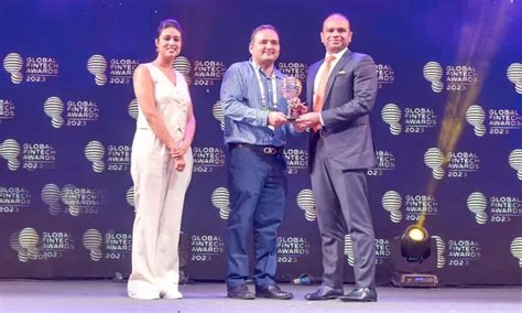 ഗ്ലോബൽ ഫിൻടെക് പുരസ്കാരം അദീബ് അഹമ്മദിന് Madhyamam