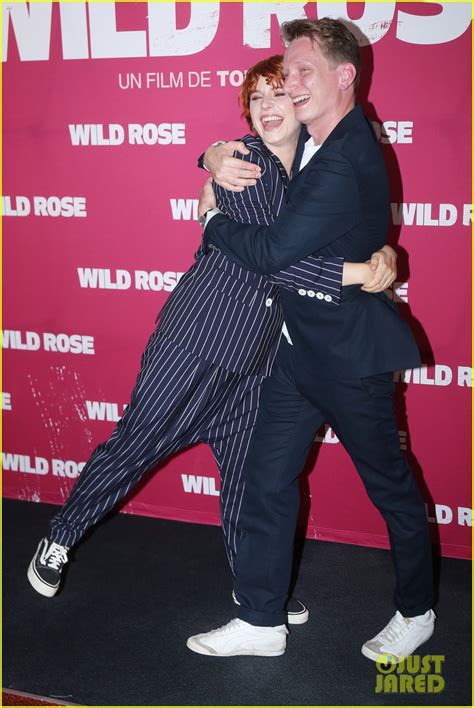 Jessie Buckley Brings Wild Rose To Paris Photo 4314077 Photos