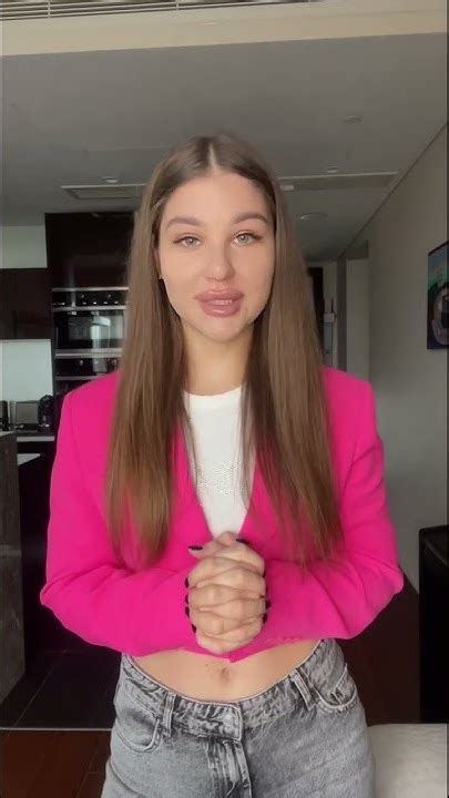 Парень не дает Youtube