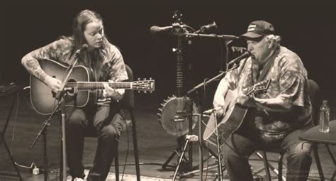 Billy Strings Brings His Dad On Stage For An Emotional Duet And The Internet Cant Stop Talking