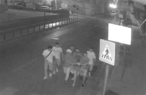 Palermo Enne Stuprata Da Sette Ragazzi Corriere Ce