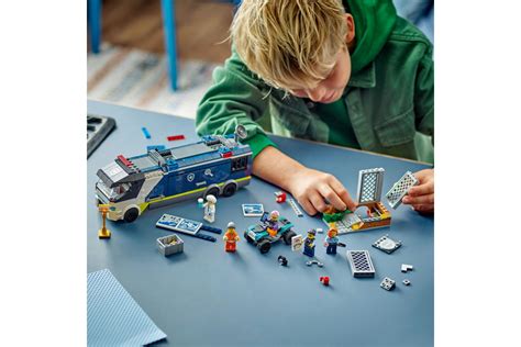 LEGO LEGO City politiskais cietums ar noziedzības laboratoriju OReol eu