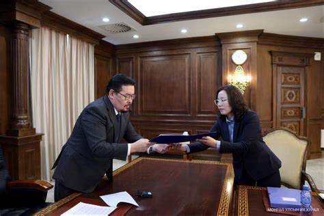 “Монгол Улсын шүүх эрх мэдлийн хөгжлийн бодлого” ын төслийн саналыг уламжлав