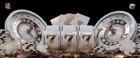 룰렛 휠 슬롯 머신 네 개의 에이스 칩 주사위와 동전 현대 흰색 대리석과 황금 3d 일러스트 룰렛에 대한 스톡 사진 및 기타