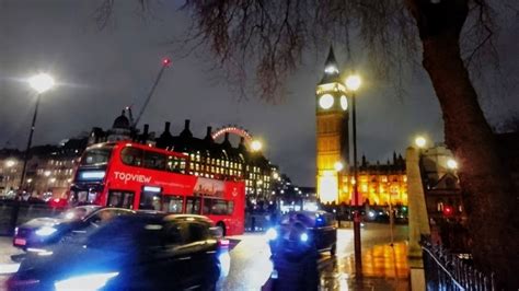 The Benefits Of Implementing An Ai Driven Chatbot For Organisations