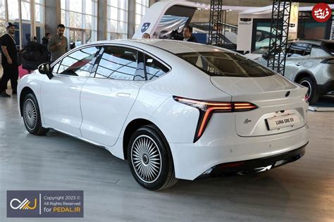 ایران خودرو لونا، تاکسی برقی چینی در نمایشگاه تهران