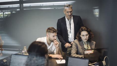 The CFOs Guide To Reducing Cloud Costs Without Sacrificing Performance Telstra International