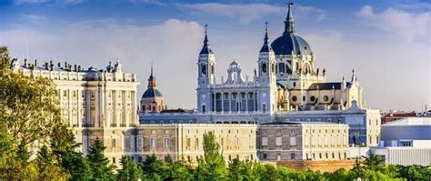 5 მიზეზი რატომ უნდა ესტუმროთ 2017 წელს ესპანეთს Spanje Madrid