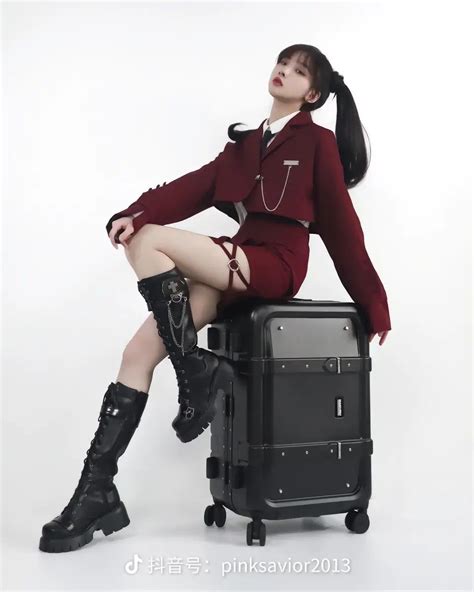 Female Pose Reference Pose Reference Photo Stage Outfits Fashion Outfits Bodies People