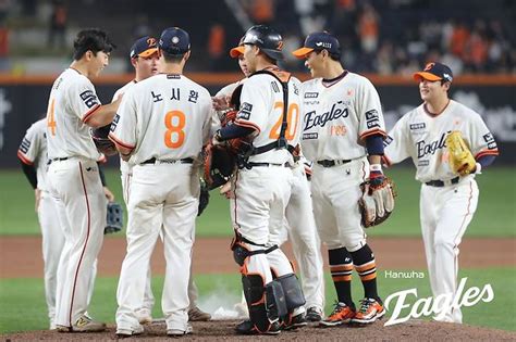 진짜 귀신에 홀린 거였나 한화 타율 1할대 전전하더니…주간 Ops 1위 7연승 대반전