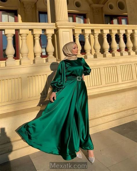ميكساتك Emerald Green Satin Dress Emerald Green Outfit Green Satin