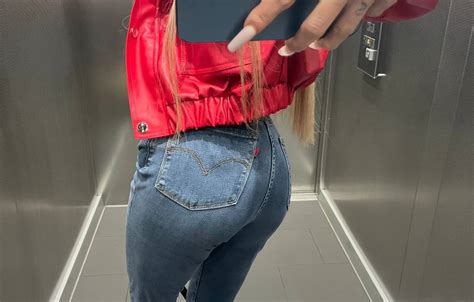 I Heard You Like Cute Tiny Asses Here So I Took This Pic Today R