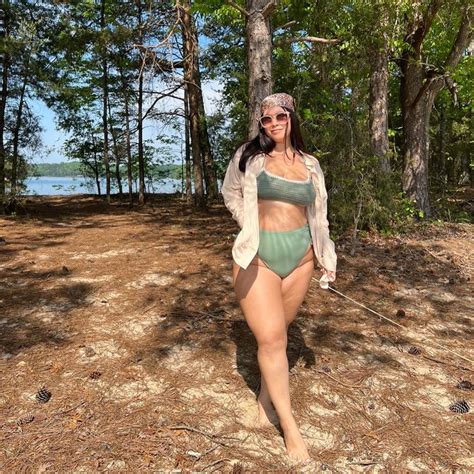 Stylish Midsize Summer Outfits