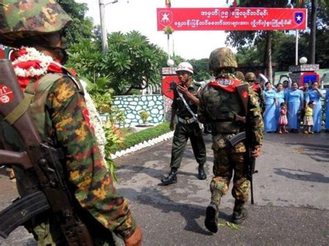 မန္တလေးတောင်ခြေရှိ စစ်တပ် တပ်ရင်းများက ယမန်နေ့ တစ်ညလုံး လက်နက်ကြီးများဖြင့် မင်းကွန်းဒေသသို့ ပစ