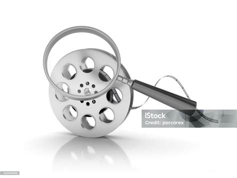 필름 릴이 있는 돋보기 3d 렌더링 감시에 대한 스톡 사진 및 기타 이미지 감시 영화 영화 산업 Istock