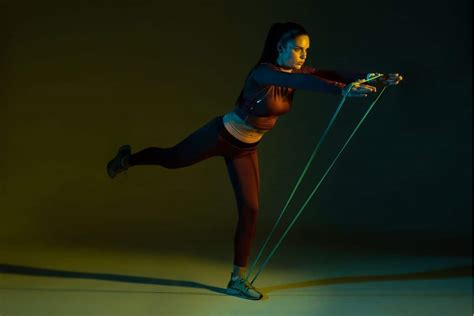 6 Best Resistance Band Exercises To Build Athletic Hamstrings