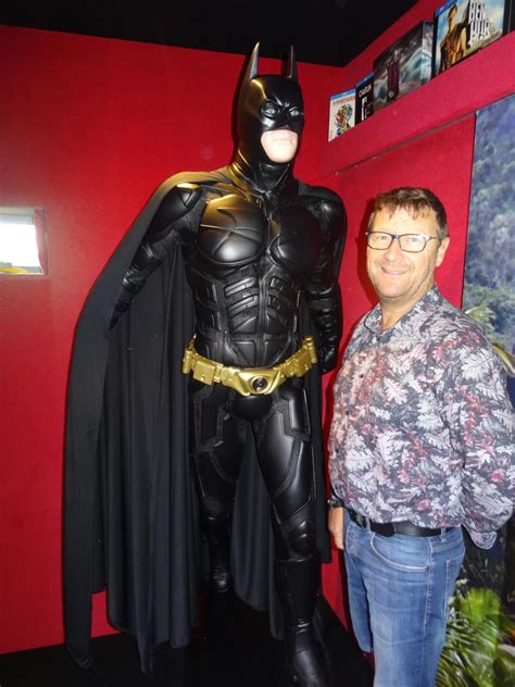 Batman Bruno Toont Zijn Liefde Voor Superhelden Bij Vanity Plates Op Tv