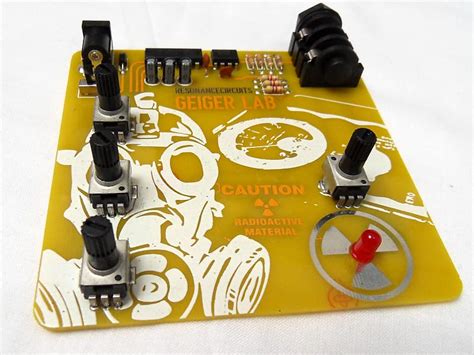 RC Circuit Bent Geiger Lab Drone Sound Generator Filter Reverb UK