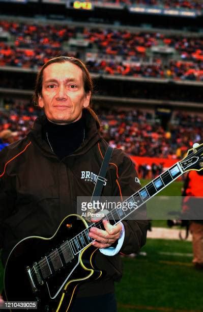 7606 G E Smith Photos And High Res Pictures Getty Images