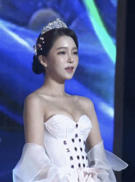 성상품화 논란으로 수영복 대신 한복 입었던 미스코리아들 포텐 터짐 최신순 에펨코리아