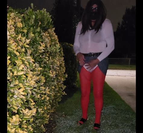 Cd Outdoors Pantyhose Leotard Get Wet Fucking Bushes And Cummings Gay