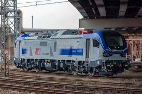 Pkp Intercity придбає у Pesa 16 гібридних локомотивів — Центр транспортних стратегій