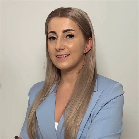 Trenerzy Sabrija Lashes Sabrija Lashes