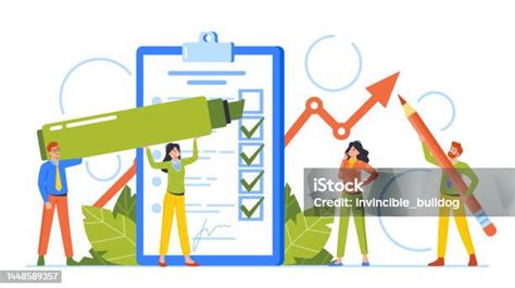 벤치마킹 다중 기준 분석 사업 개발 및 개선 개념 작은 남성과 여성 캐릭터 분석 보기에 대한 스톡 벡터 아트 및 기타 이미지 분석 보기 개념 개발 Istock