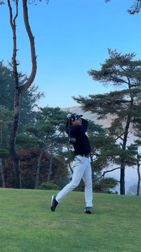 한그루 ⚽️⛳️ Golfguru • Instagram Photos And Videos