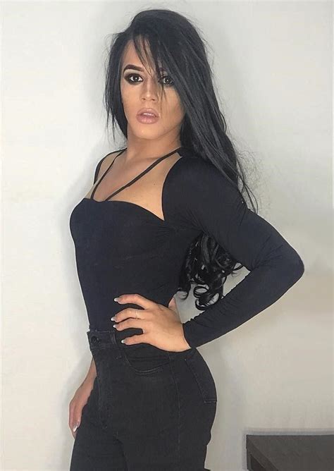 Julia Alves Beautiful Models Good Looking Men How To Look Better