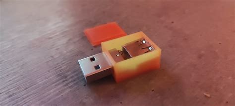 Usb Data Blocker Gehäuse By Space Invader Download Free Stl Model