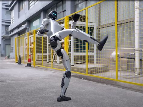 Kung Fu Robot Unitree G1 Impresses With Spinning Kicks And More News