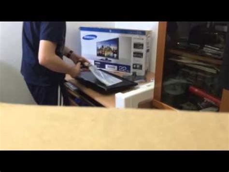 ITA SAMSUNG UE22h5000 22 pollici led UNBOXING - YouTube