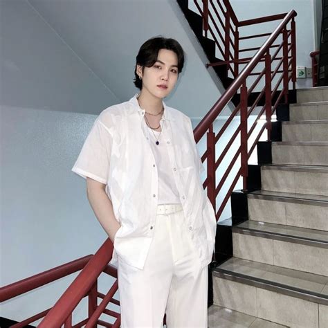 7 Different Types Of Shirts For Men That Should Be In Your Wardrobe