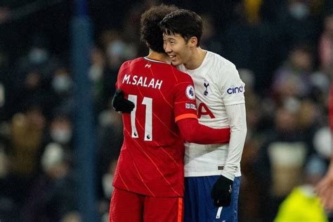 손흥민 폼 낡았네 비난에포스텍 감독 살라가 수비 망한 우리 팀 와봐라 성과 내나