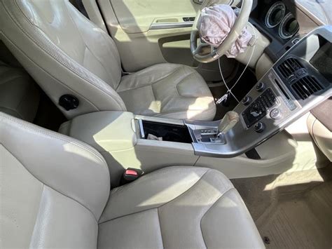 Volvo 60 Series 2010 Xc60 Floor Console Front Jacks Used Auto Parts