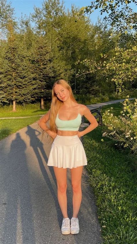Insta Model Sophia Diamond Short White Skirt Sportler97