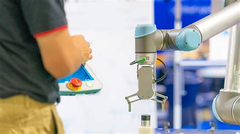 Cobots In Manufacturing Cobot Software Autodesk