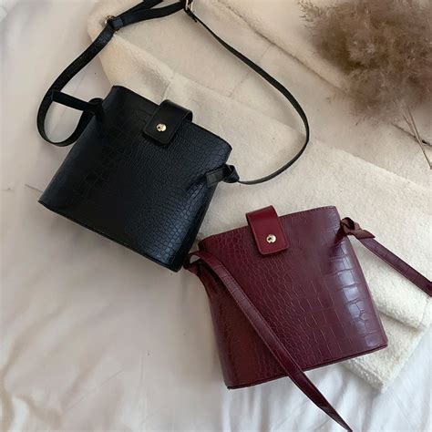 ჩანთები გამოწერით