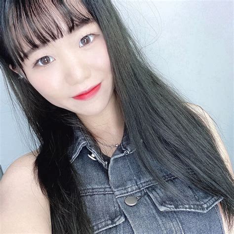 자기소개 이상형 스팔 인팔 나이 년생 살 생일 월 일 키 직업 사무직 직장인 거주지 청주 MBTI ISTJ 취미 예쁜 카페가서 사진찍기