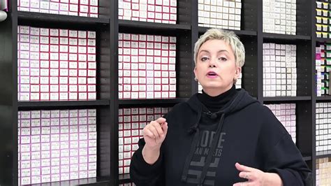 Почему после осветления и тонирования волос корни желтые - YouTube