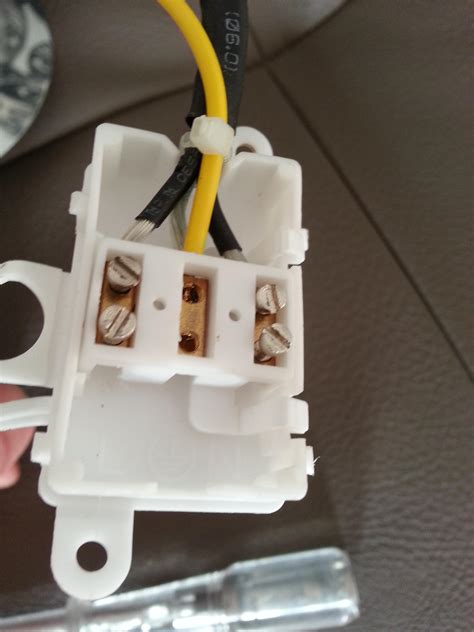 How To Connect A Connector Candlestick Connector Connecting The Lamp